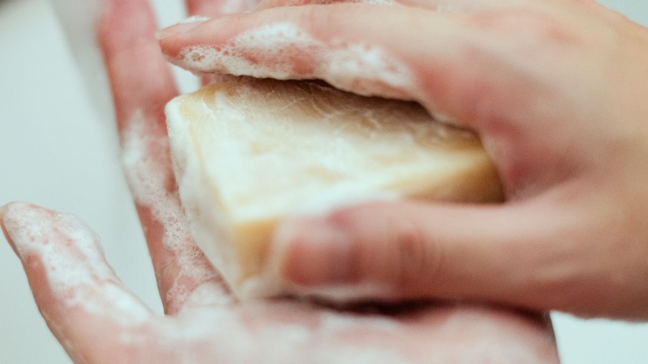 Como Fazer Sabão Caseiro Com Óleo Usado – Passo a Passo Completo